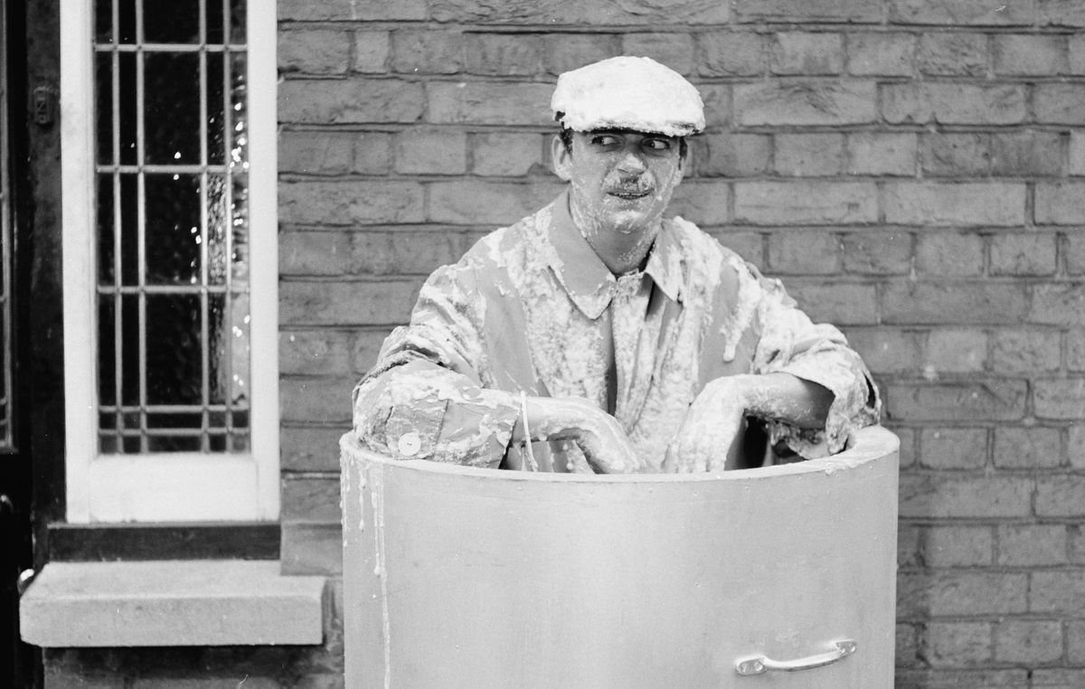 Coronation Street star Roy Hudd dies following a short illness aged 83 ...